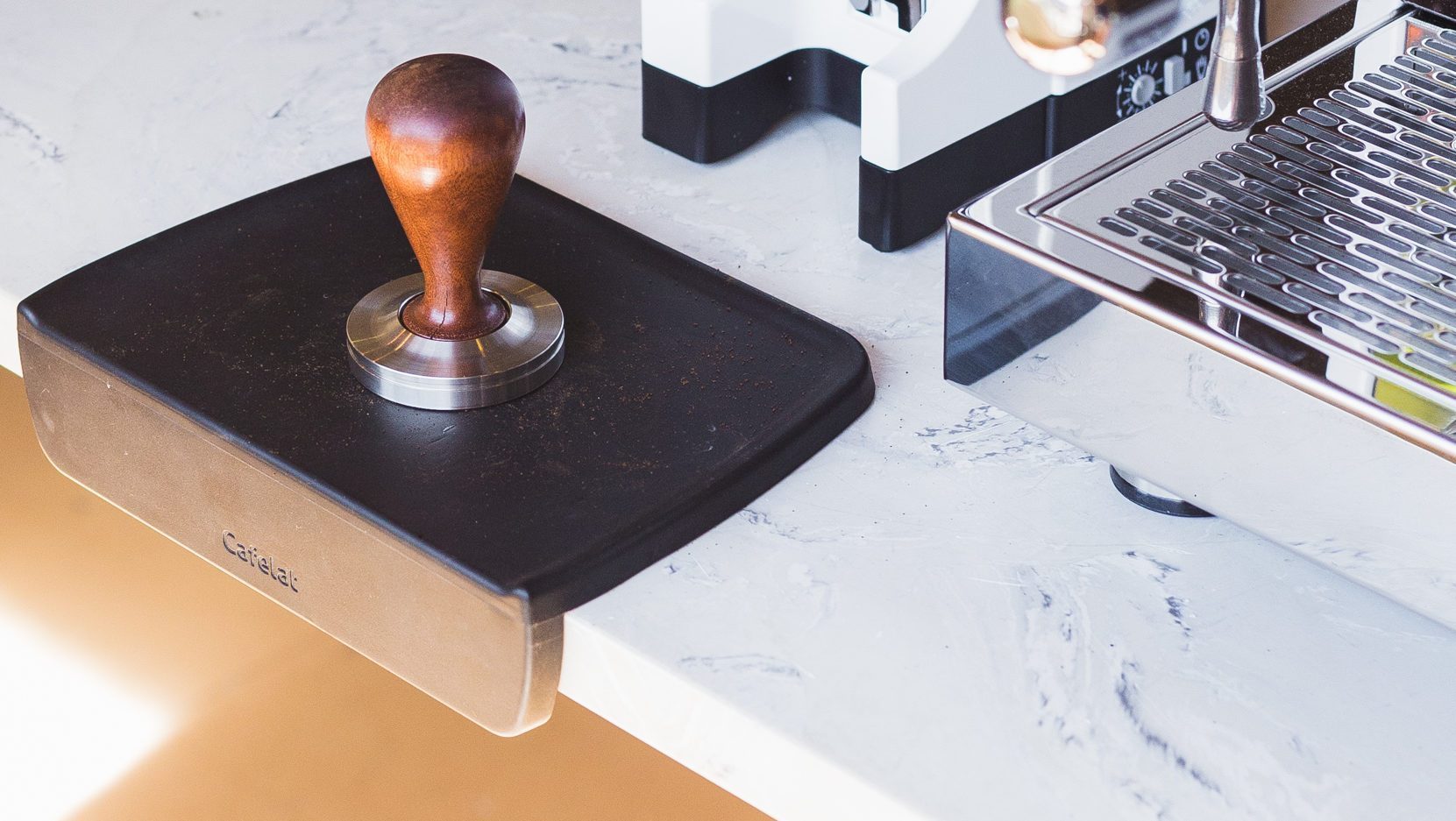 Cafelat – Clive Coffee